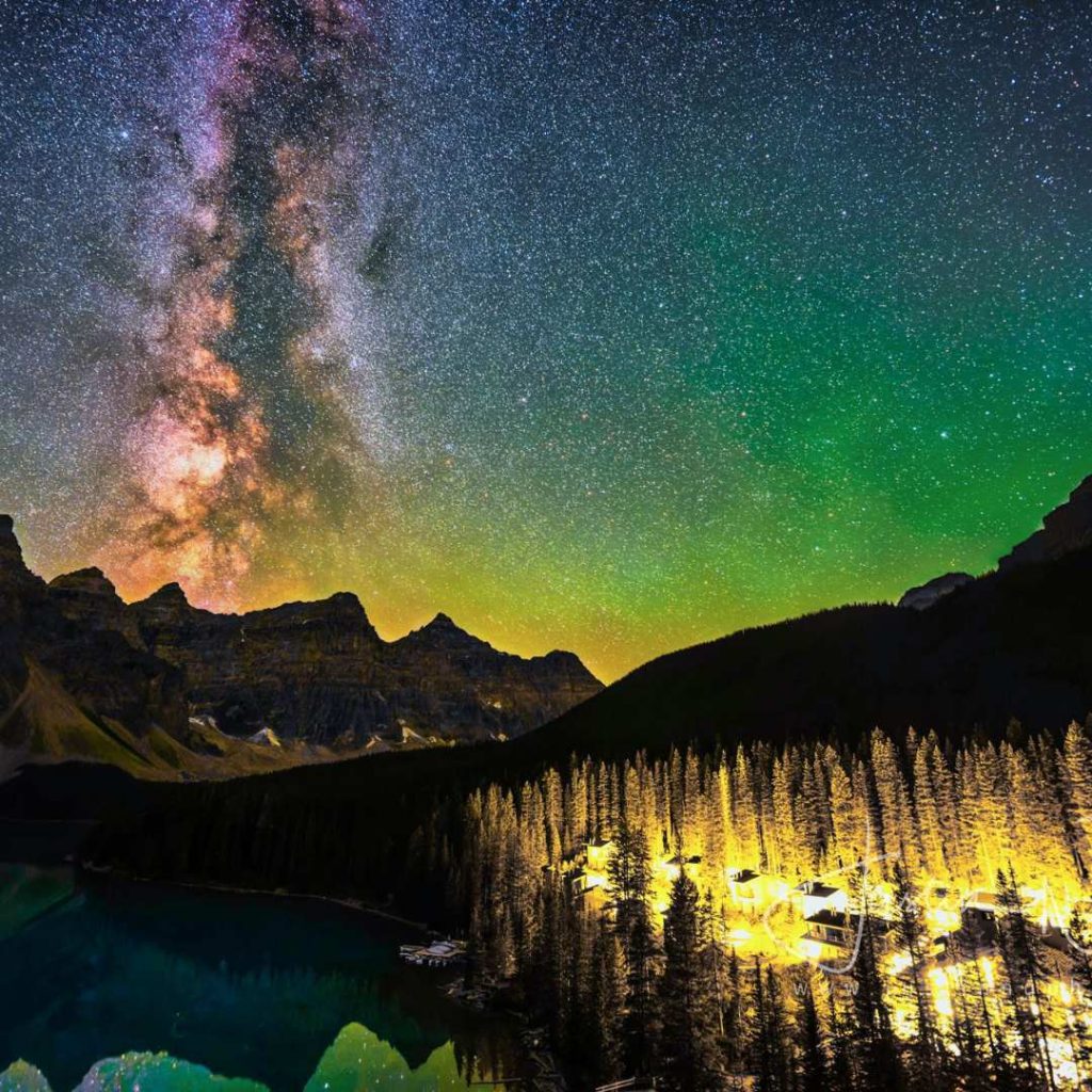 Stargazing at Moraine Lake - Canmore Travel | Moraine Lake Shuttle